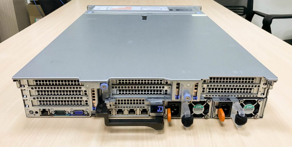Dell EMC PowerEdge R740 機架式伺服器2U - OSSLab.tv