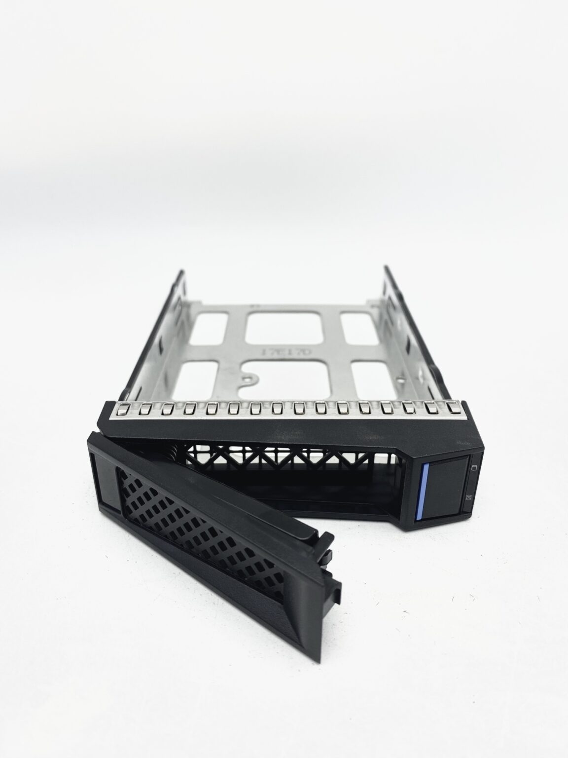 浪潮-SA5212M4 伺服器3.5"硬碟框架 - OSSLab.tv